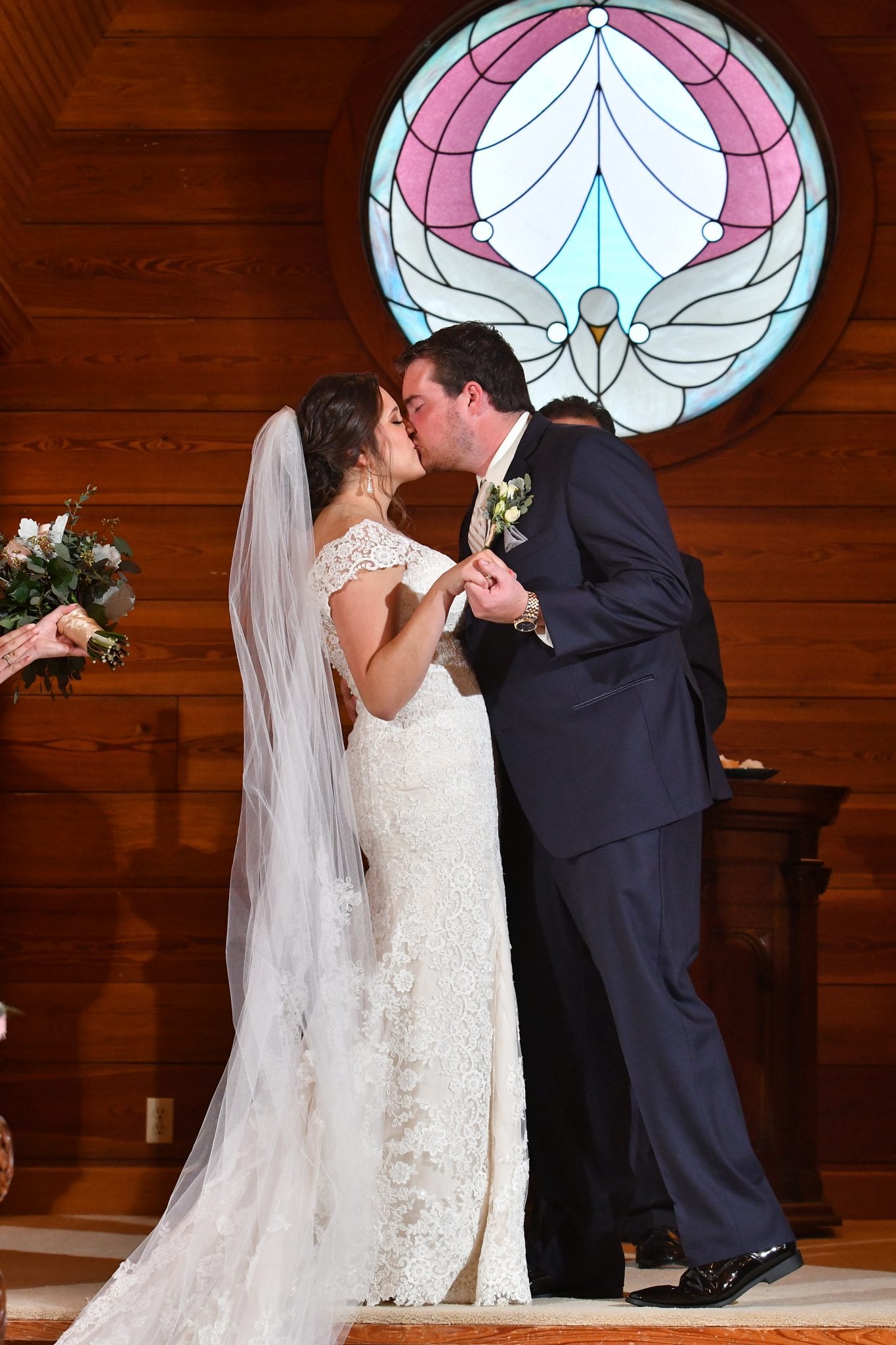 Gabriella & Justin: A Romantic Chapel Wedding at the Estate on the ...